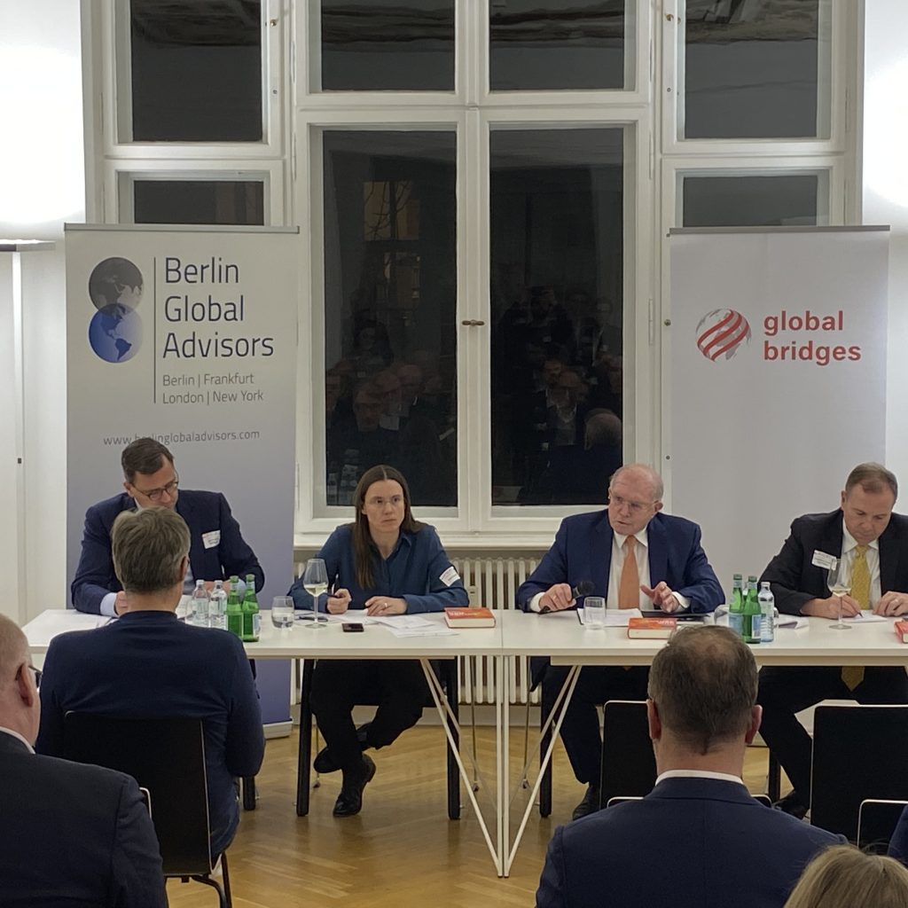 Geopolitical Briefing: "War in Ukraine: Consequences for NATO, Europe ...